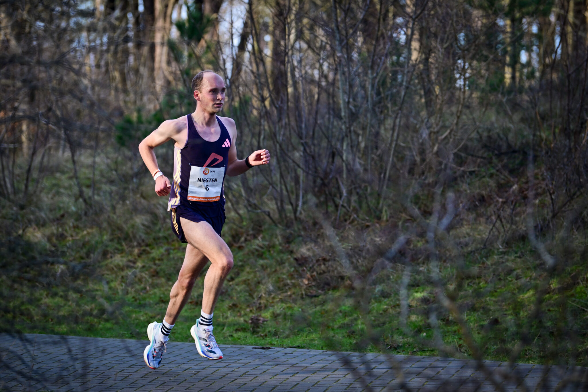 Egmond Halve Marathon: Brinkman en Niesten snelste Nederlanders op ...